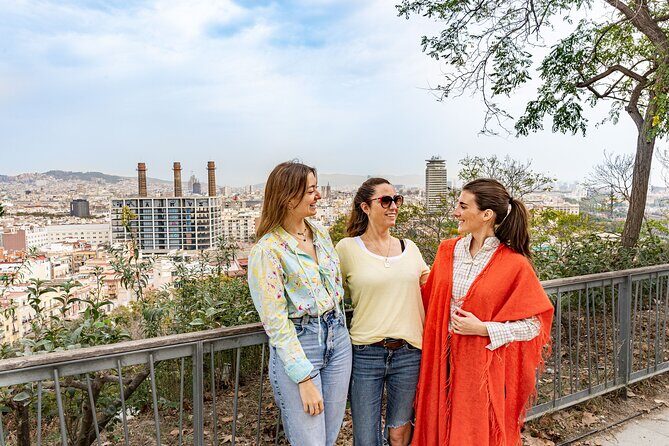 Barcelona Historical Tour with Local Guide in Eco Tuk Tuk Private - The Itinerary in Detail: What You Can Expect