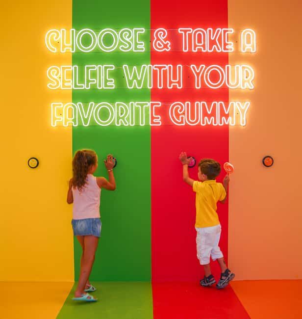 Barcelona: House of Candy Ticket Entrance - Key Points