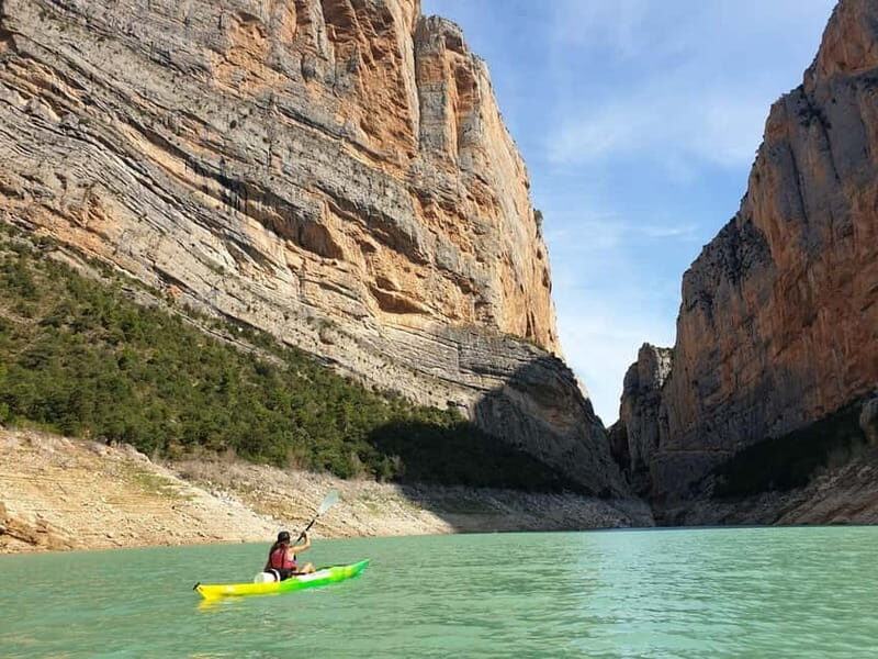 Barcelona: Kayak rental in the Mont-rebei gorge - Key Points