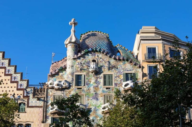 Barcelona: La Pedrera Private Tour with Casa Batlló Ticket - Why This Tour Works Well