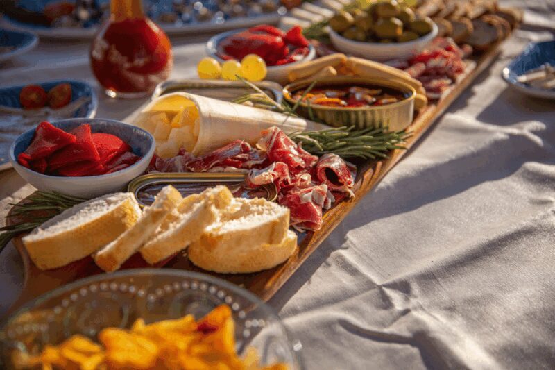 Barcelona: Local Tapas and Drinks Sailing Adventure Tour - Key Points