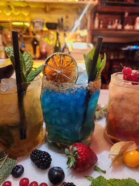 Barcelona: Mojito Tasting Experience & Tapas with Mixologist - Key Points
