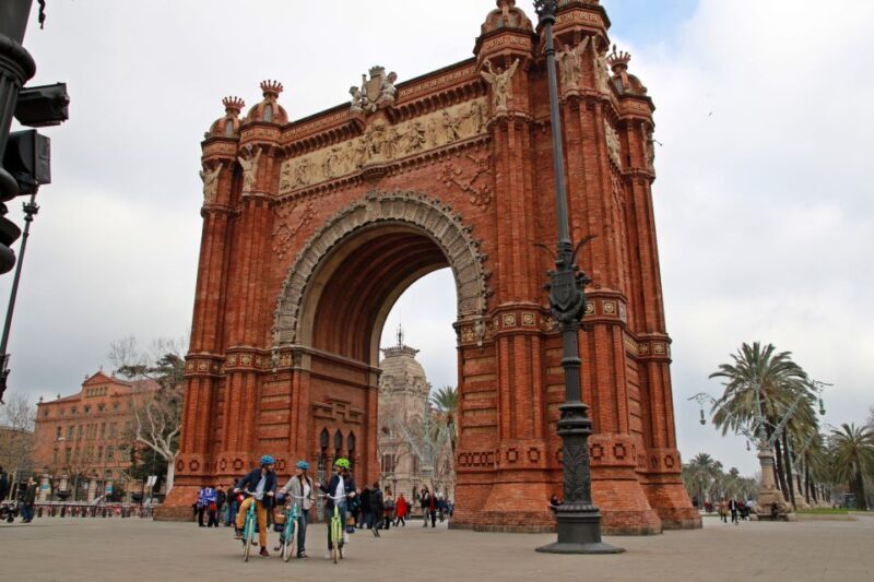 Barcelona: Montjuic Hill E-Bike Tour - The Experience in Detail