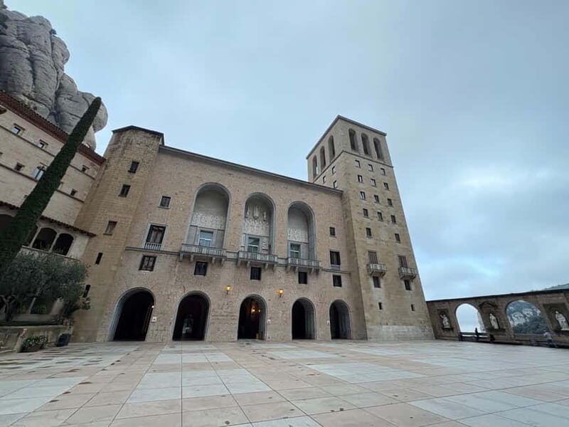 Barcelona: Montserrat afternoon tour, easy hike & boys choir - FAQ