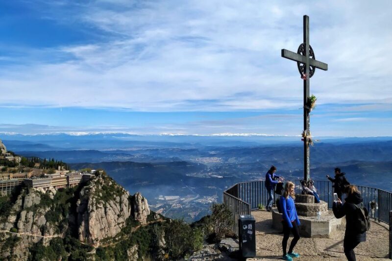 Barcelona: Montserrat Monastery & Hiking Off the Beaten Path - What Makes This Tour Stand Out?