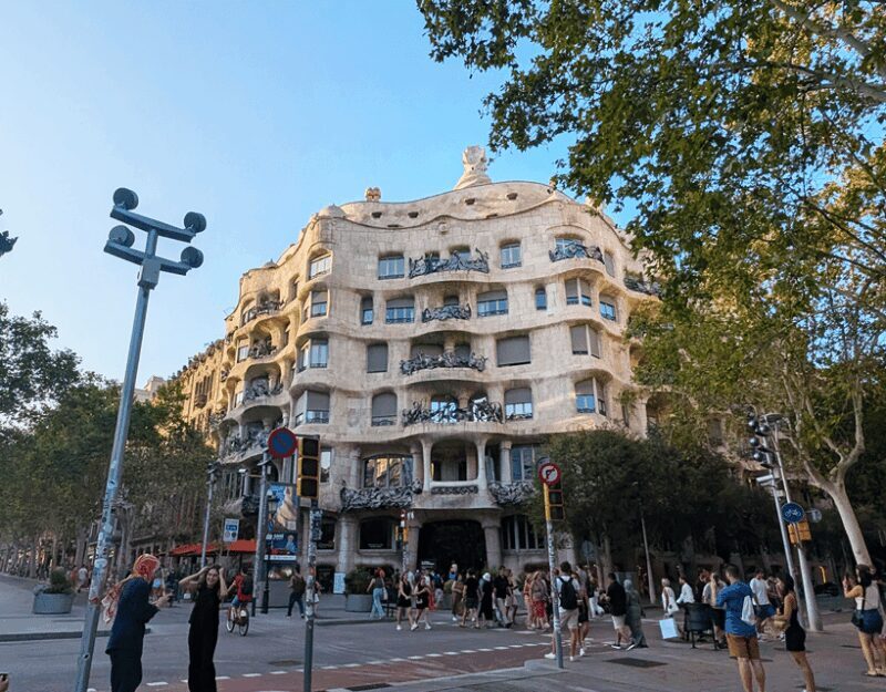 Barcelona: Old Town Private Walking Tour of Past and Present - Who Is This Tour Perfect For?