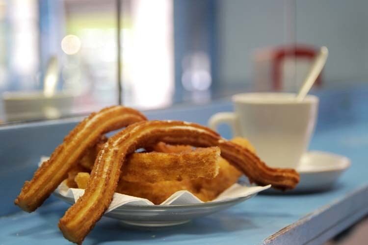 Barcelona: Old Town Tapas & Paella Food Tour with 8 Tastings - Who Will Love This Tour?