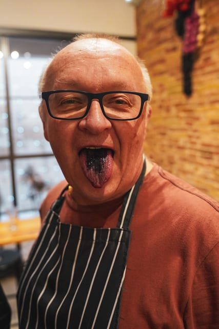 Barcelona Paella Class, Boqueria Tour, Mother-Daughter Chefs - FAQs