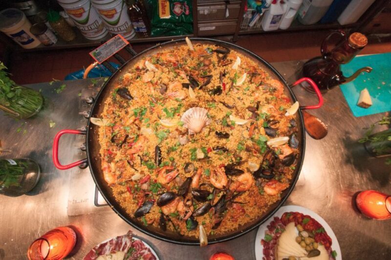 Barcelona: Paella Cooking Experience & Boqueria Market Tour - The Breakdown of the Tour