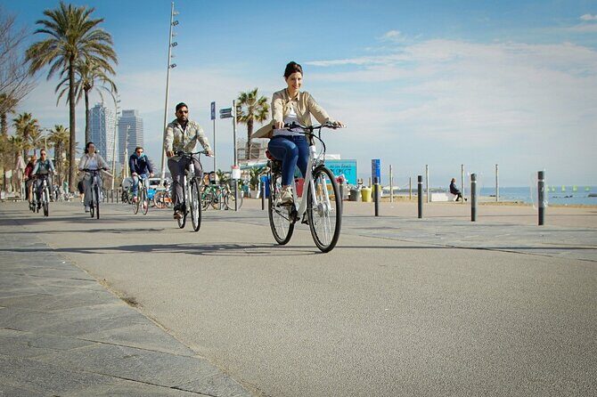 Barcelona Photo Highlights eBike Small Group Tour - The Itinerary: A Closer Look