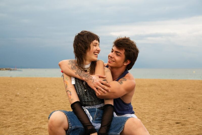 Barcelona: Photographic Madness at Barceloneta Beach - Discovering the Experience: An In-Depth Review