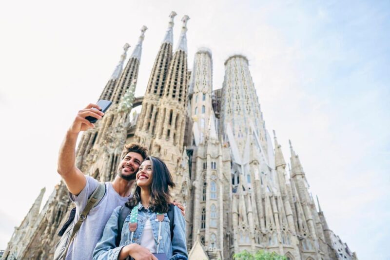 Barcelona: Private Bike/eBike Tour & Sagrada Familia Tickets - Frequently Asked Questions