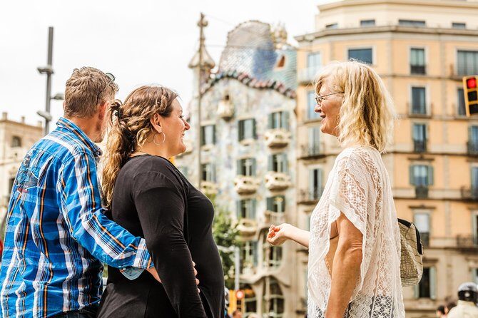 Barcelona Private Custom Tour with a Local, Icons & Hidden Gems - Key Points