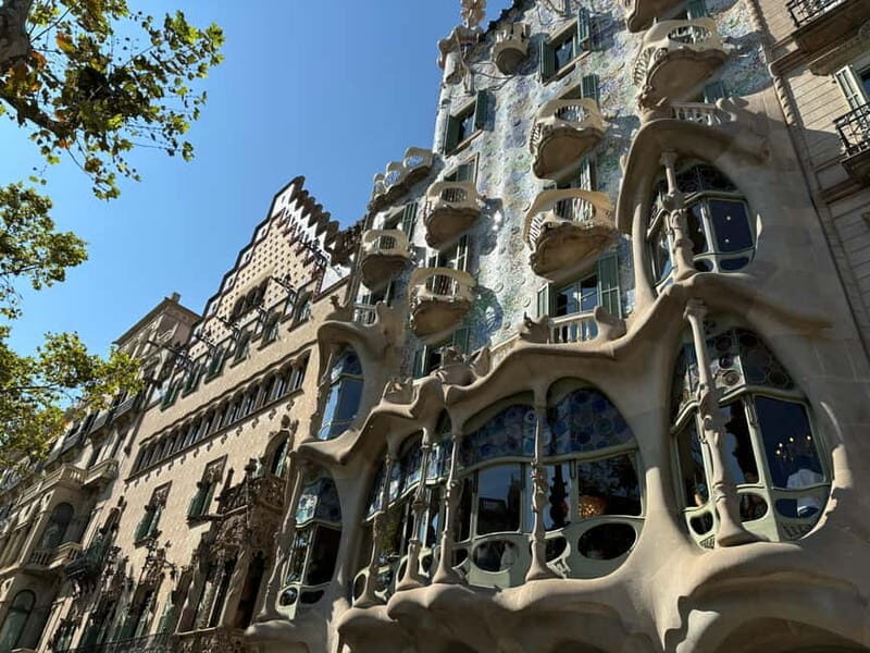 Barcelona: Private DAY TRIP Personalized City Tour - Analyzing the Value