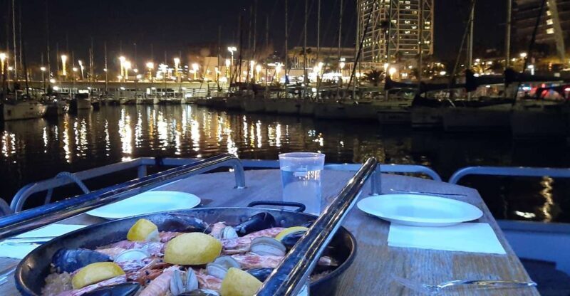 Barcelona: Private Evening Cruise with Dinner and Drinks - Key Points