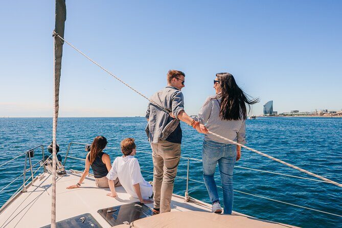 Barcelona: Private Sailing cruise with drinks & snacks - FAQs