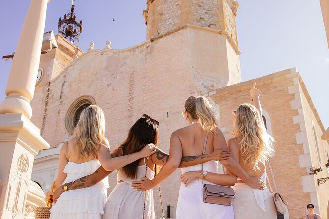 Barcelona: Private SITGES Tour and PENEDÈS Wine Tasting & TAPAS - Discovering the Barcelona: Private Sitges and Penedès Wine & Tapas Tour