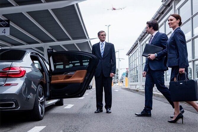 Barcelona Private transfer from Airport to Hotel / Cruise - The Complete Picture: What to Expect