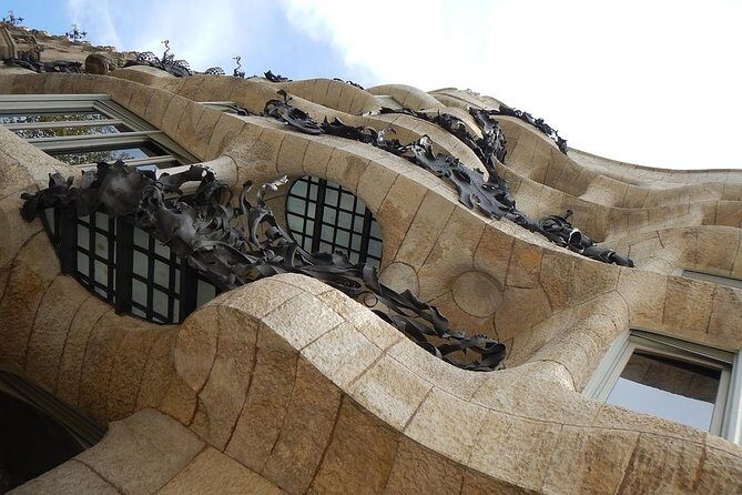 Barcelona Private Walking Tour with Skip the Line La Pedrera and Casa Batllo - Practical Tips for Your Tour