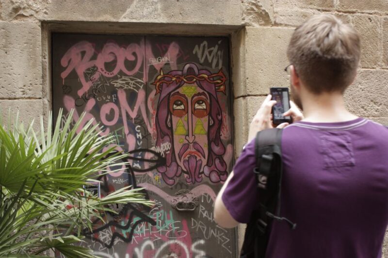 Barcelona: Raval Street Art and Graffiti Walking Tour - An In-Depth Look at the Raval Street Art Tour