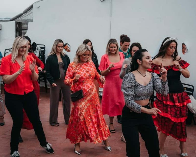 Barcelona: Rooftop Salsa Class with Bottomless Sangria - The Unique Appeal of This Rooftop Setting