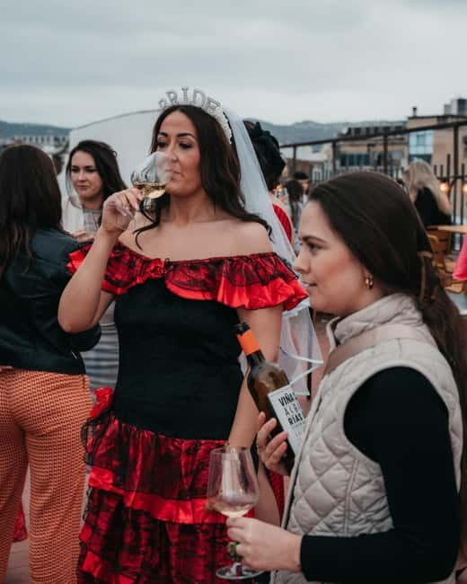 Barcelona: Rooftop Salsa Class with Bottomless Sangria - Practical Details & Tips