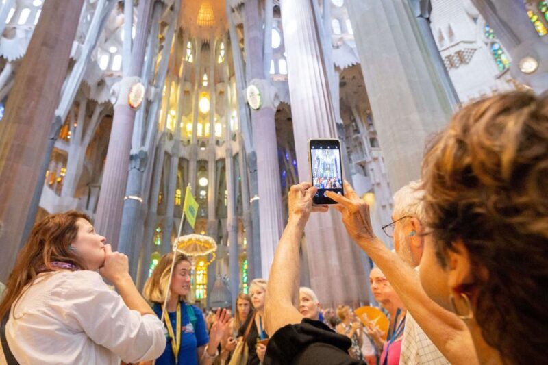 Barcelona: Sagrada Familia and Park Guell Combo Guided Tour - Why This Tour Works Well