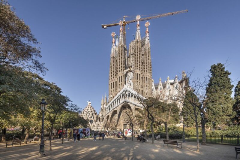 Barcelona: Sagrada Familia Entry Ticket with Audio Guide - Who Should Consider This Tour?