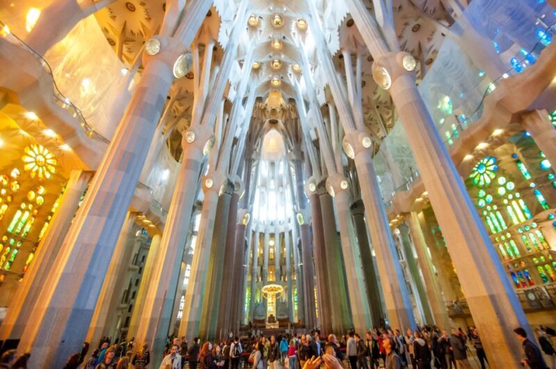 Barcelona: Sagrada Familia Guided Tour with Tower Access - An In-Depth Look at the Tour Experience