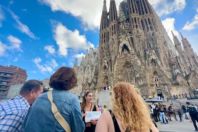 Barcelona: Sagrada Familia & Park Guell Guided Tour + Transfer - Final Verdict