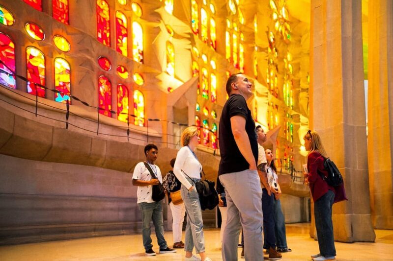 Barcelona: Sagrada Familia Priority Access Guided Tour - Key Points