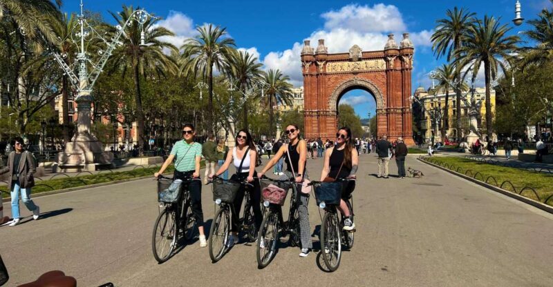 Barcelona: Sagrada Familia Private E-Scooter Tour - Key Points