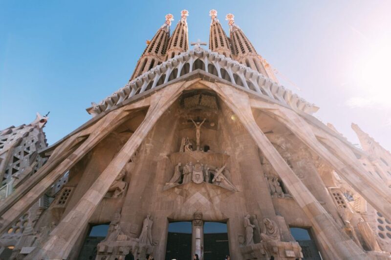 Barcelona: Sagrada Familia Small Group Guided Tour - What to Expect on the Tour