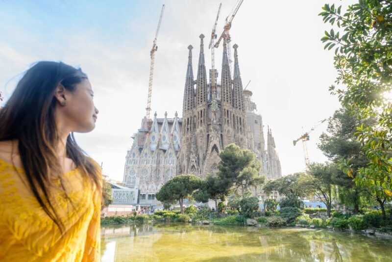 Barcelona: Sagrada Familia Tour & Optional Tower Visit - An In-Depth Look at What the Tour Offers