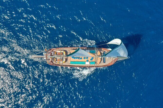 Barcelona Sailing Cruise by Aperol Spritz - Key Points