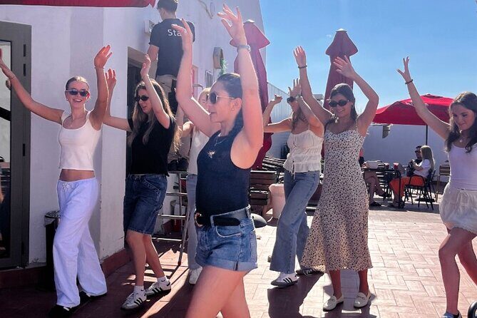 Barcelona Sangria & Salsa Dance Class with Bottomless Drinks - Setting and Venue: Rooftop with a View