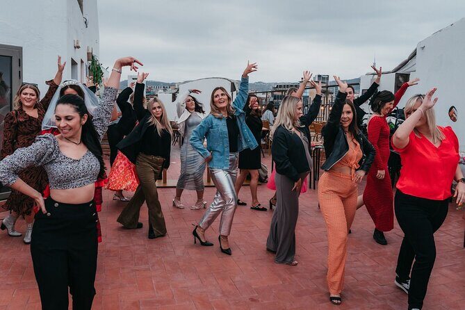 Barcelona Sangria & Salsa Dance Class with Bottomless Drinks - Meeting Point and Logistics