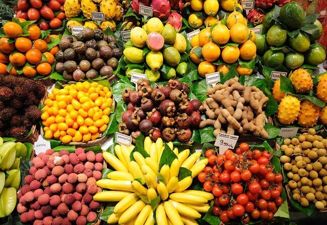 Barcelona Street Food Tour with Local Market & City Center Visit - Key Points  