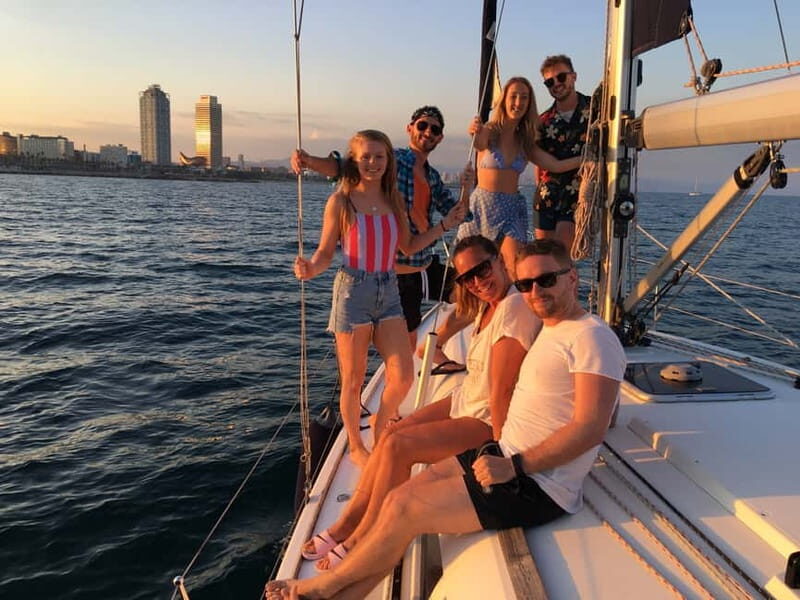 Barcelona: Sunset Boat Trip with Cava Wine and Snacks - Key Points