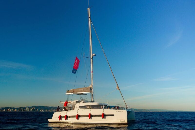 Barcelona: Sunset Catamaran Experience w/ optional Dinner - Key Points