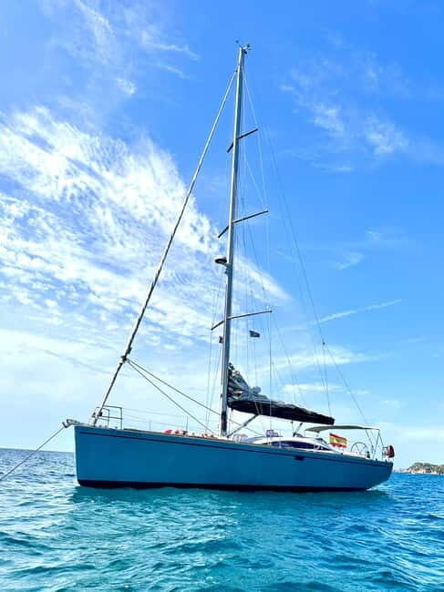 Barcelona: Sunset or Afternoon Yacht Cruise with Drinks - FAQs  