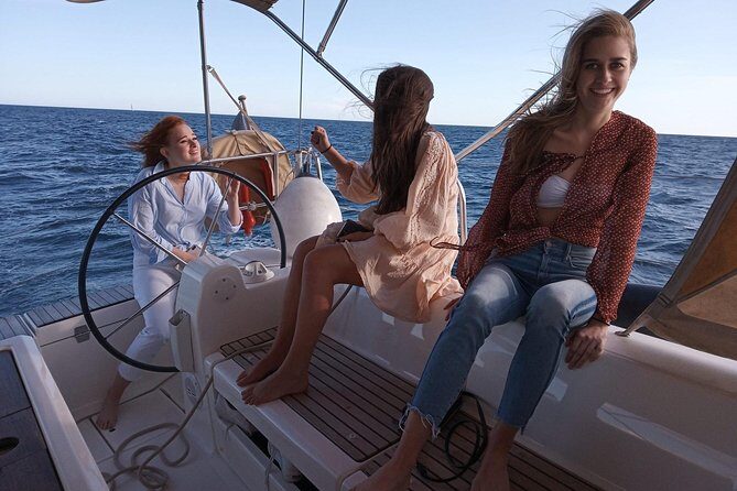 Barcelona Sunset Private Sailing with Light Snacks and Open Bar - A Deep Dive into the Barcelona Sunset Sailing Experience