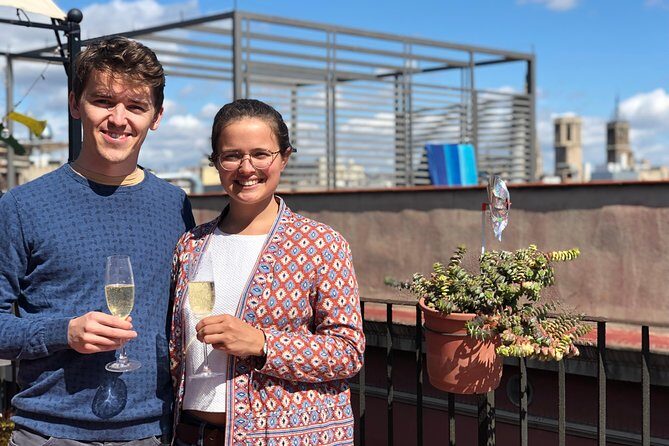 Barcelona Tango Lesson, where passion meets fun - The Sum Up