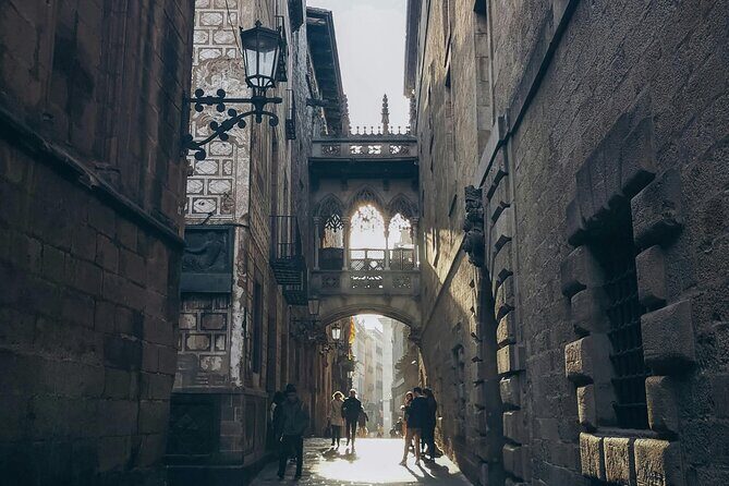 Barcelona Walking Tour of Gothic and Born District - Key Points