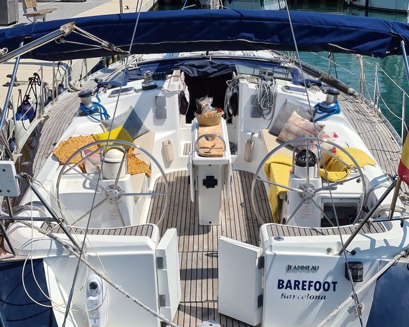 Barefoot: Private sailing cruise in Barcelona - The Value of the Experience