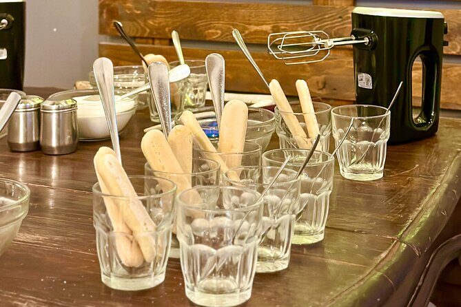 Bari: Pasta and Tiramisu Cooking Class with Wine - Key Points  