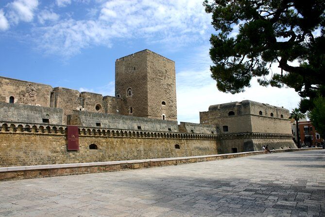 Bari Walking tour in small group - The Heart of Local Tradition: Strada delle Orecchiette