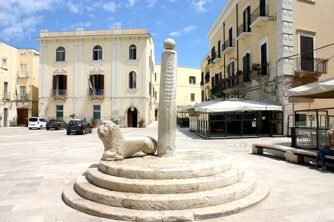 Bari Walking tour in small group - Tour Duration and Group Size