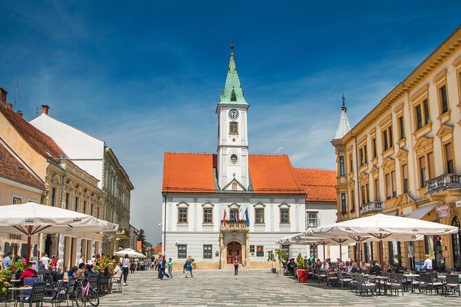 Baroque Varadin and Trakoan Castle Private Tour from Zagreb - An Extensive Look at the Experience
