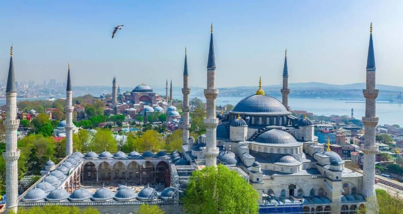 Basilica Cistern, Hagia Sophia, Blue Mosque Tickets & Audios - Introduction to an Authentic Istanbul Day